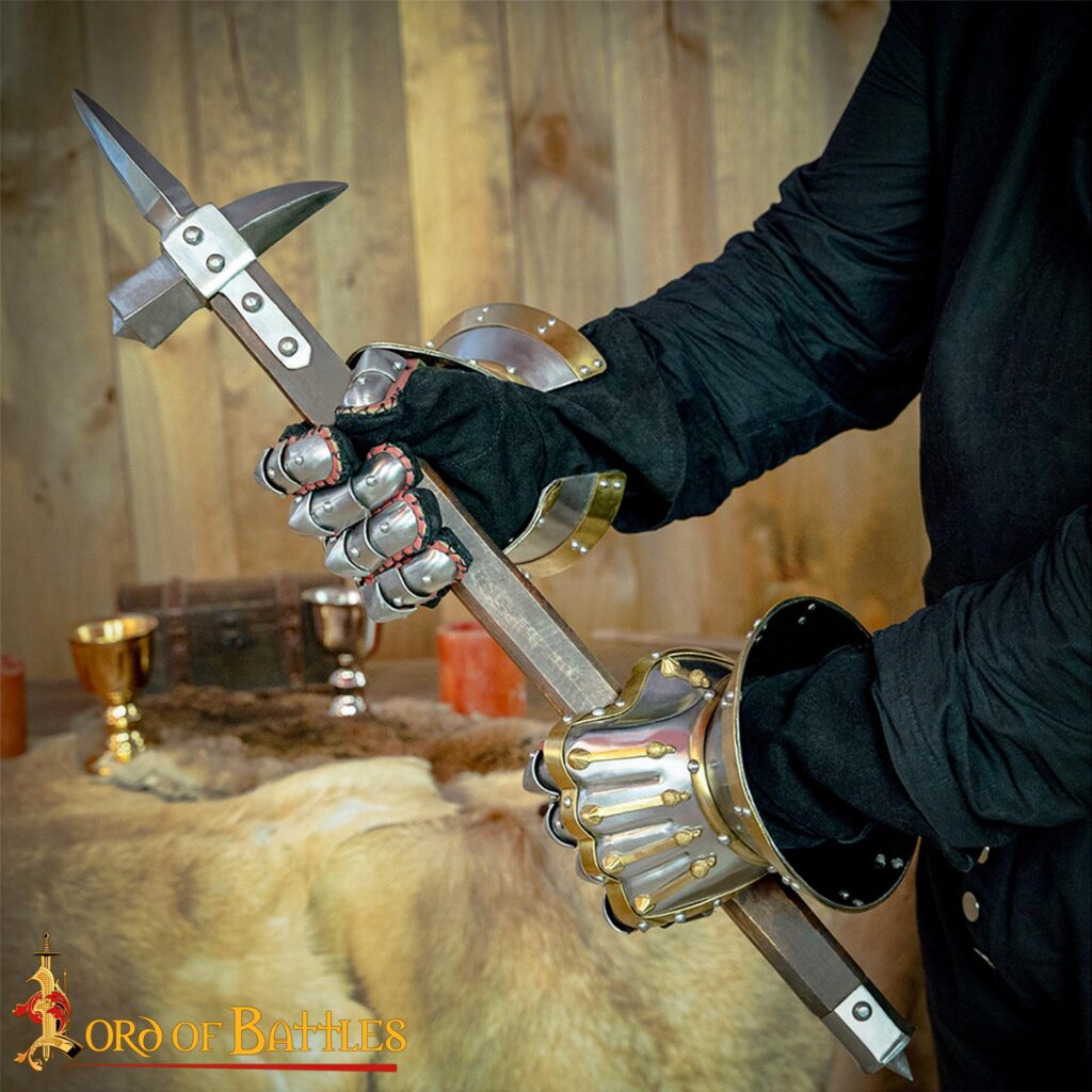 Medieval Baron's Hourglass Gauntlets - 14th Century Armor
