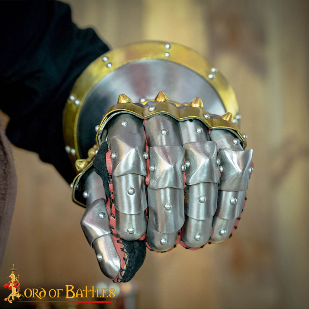 Medieval Baron's Hourglass Gauntlets - 14th Century Armor