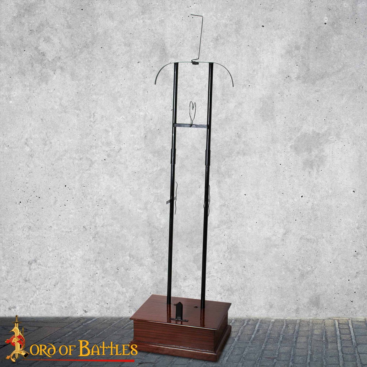 Full Armour Display Steel Stand – Elevate Your Decor