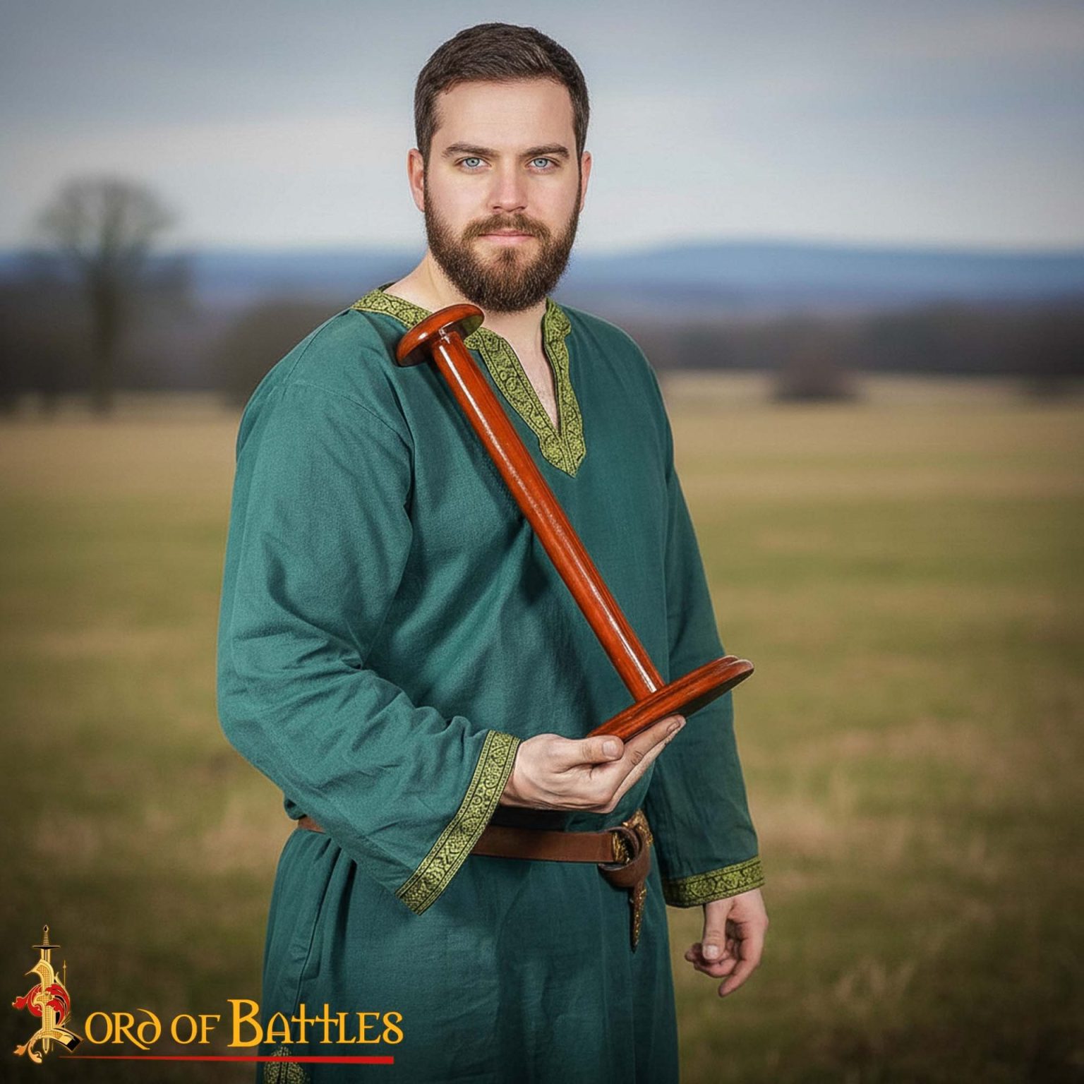 Discover - Medieval Helmet Stand with Round Base