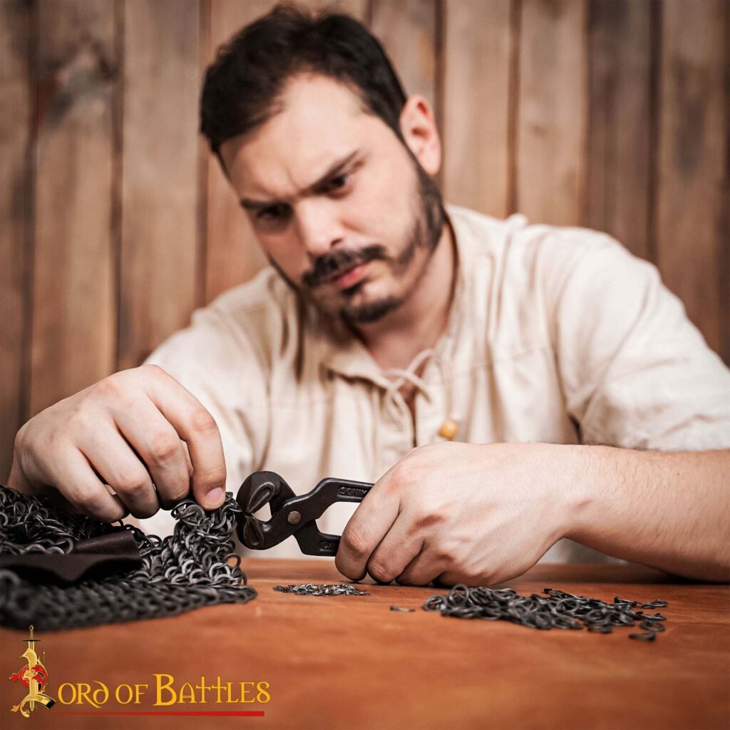 Wedge Riveting Pliers: Craft Exquisite Chainmail Armor
